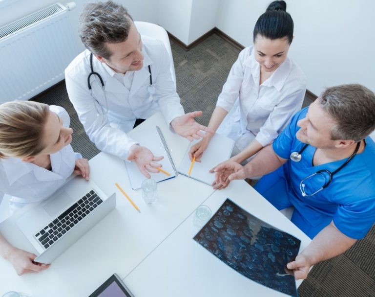 How to Become an Oncologist? - Cancer Recovery